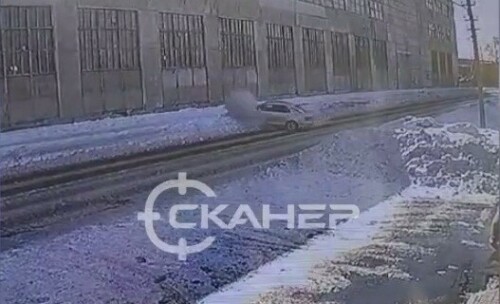 Занос, занос, еще занос: жители Новобурейского показали участок дороги, где одна за другой ...