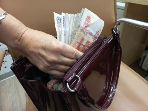 Почтальон из Белогорска брала у амурчан деньги на оплату ЖКХ и тратила их на себя Amur.Life